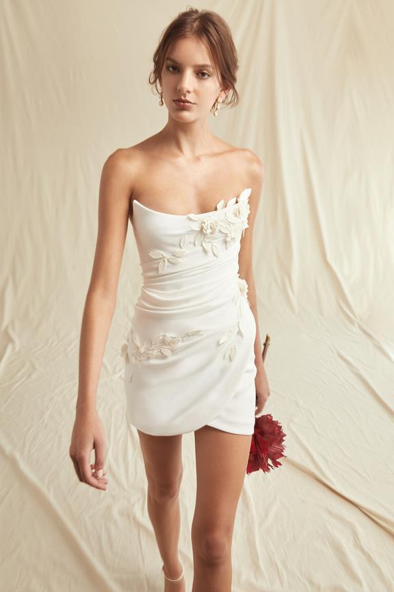 30 robes de mariée mini : courtes, très courtes pour plus de sensualité