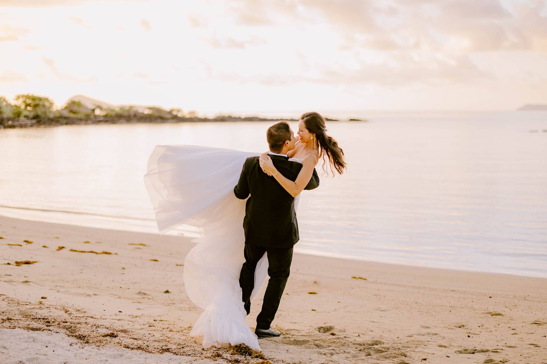 Mariage sur la plage : tous les secrets pour une cérémonie parfaite au ...