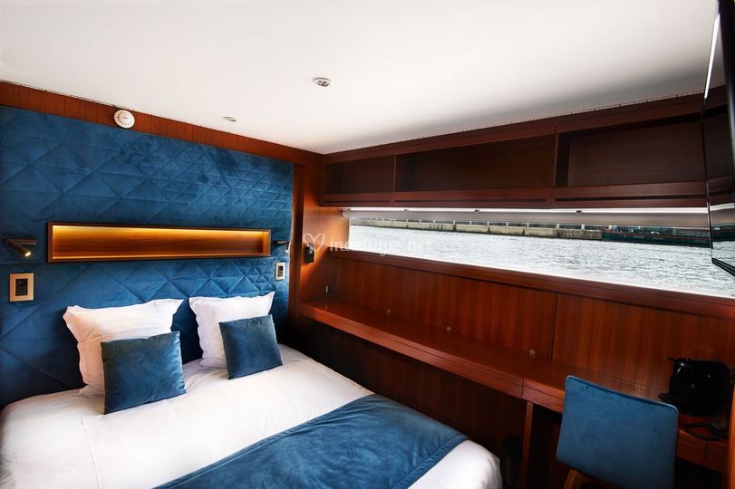 VIP Paris Yacht Hôtel