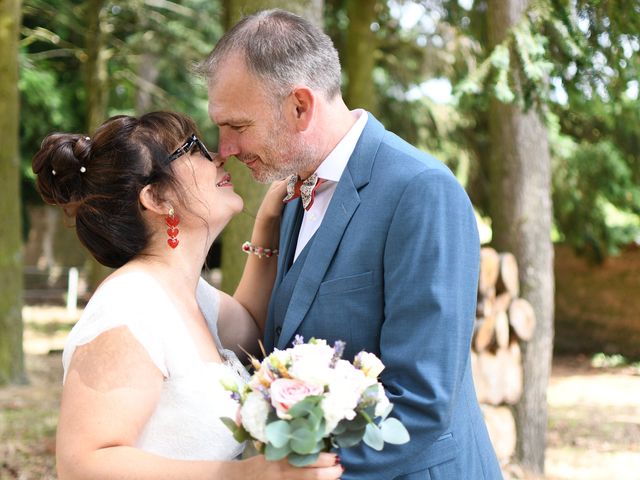 Le mariage de Cédric et Marie à Saint-Laurent-de-Chamousset, Rhône ...
