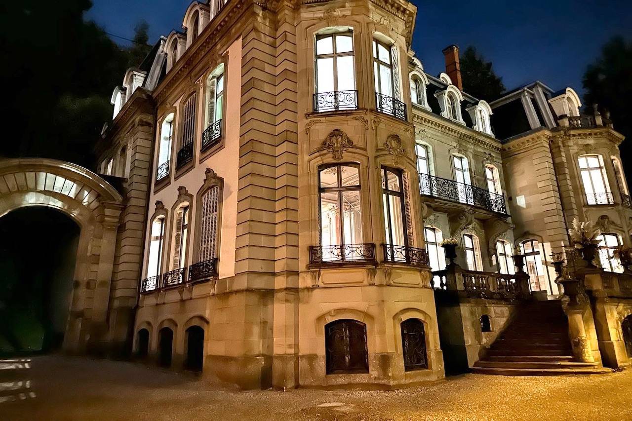 Domaine Château Burrus - Vérifiez la disponibilité et les prix