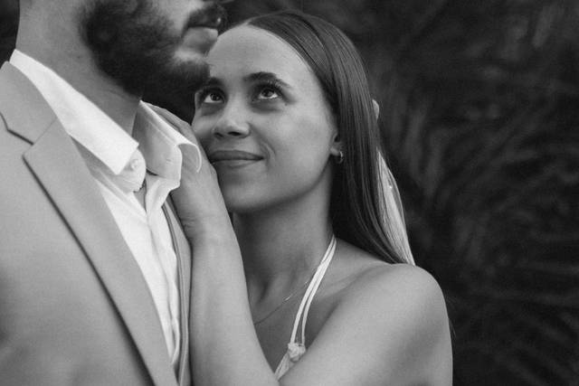 Alexandra Paulhiac - Vérifiez la disponibilité et les prix