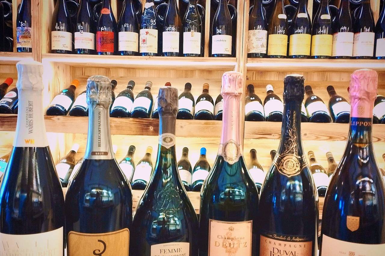 Fino Gémenos - Vérifiez la disponibilité et les prix