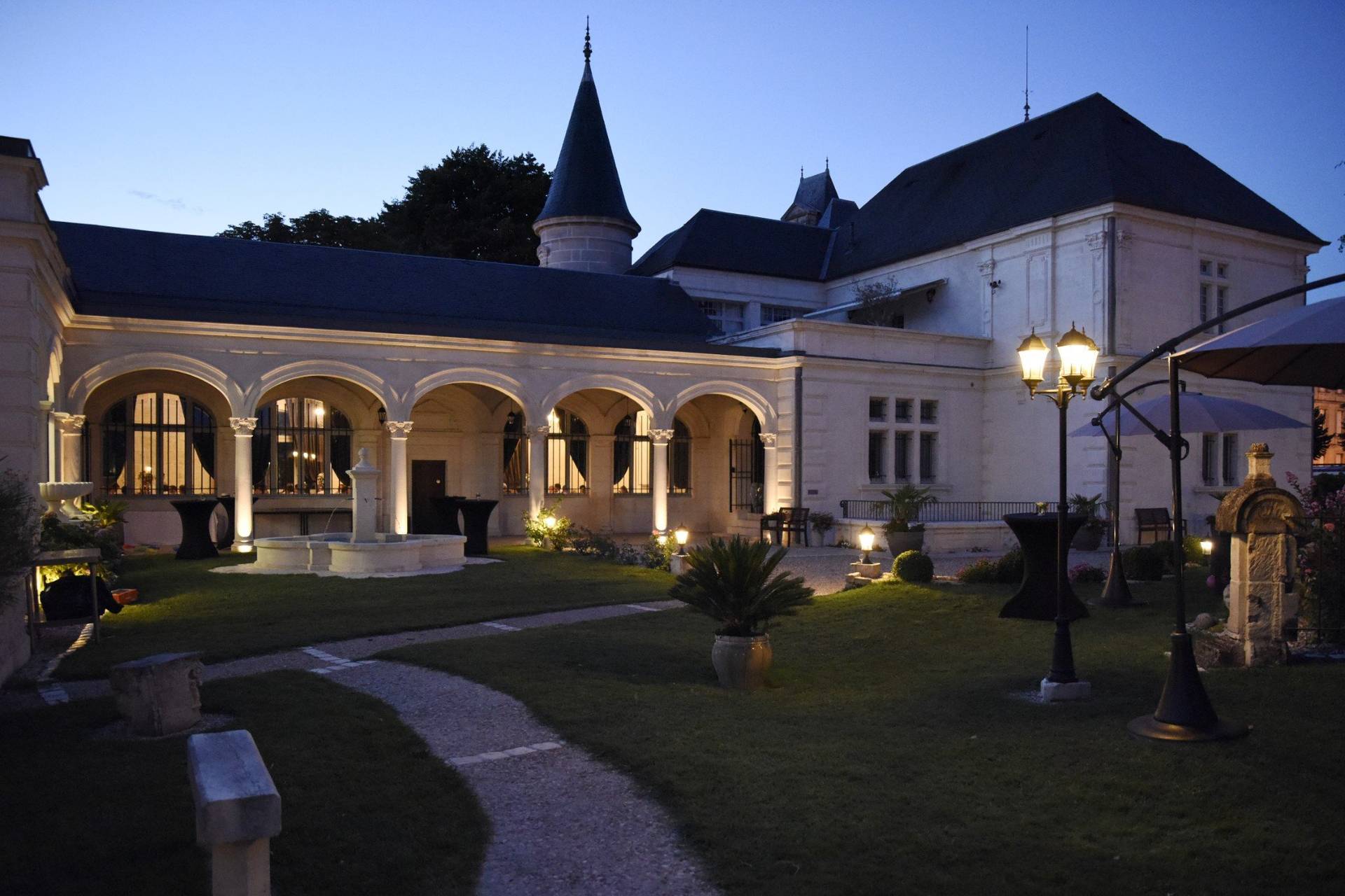 Château Pellisson - Vérifiez la disponibilité et les prix