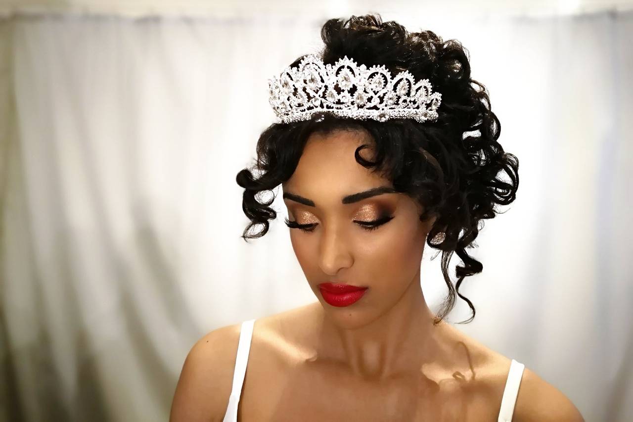 Maeva Lopez Make Up - Vérifiez la disponibilité et les prix