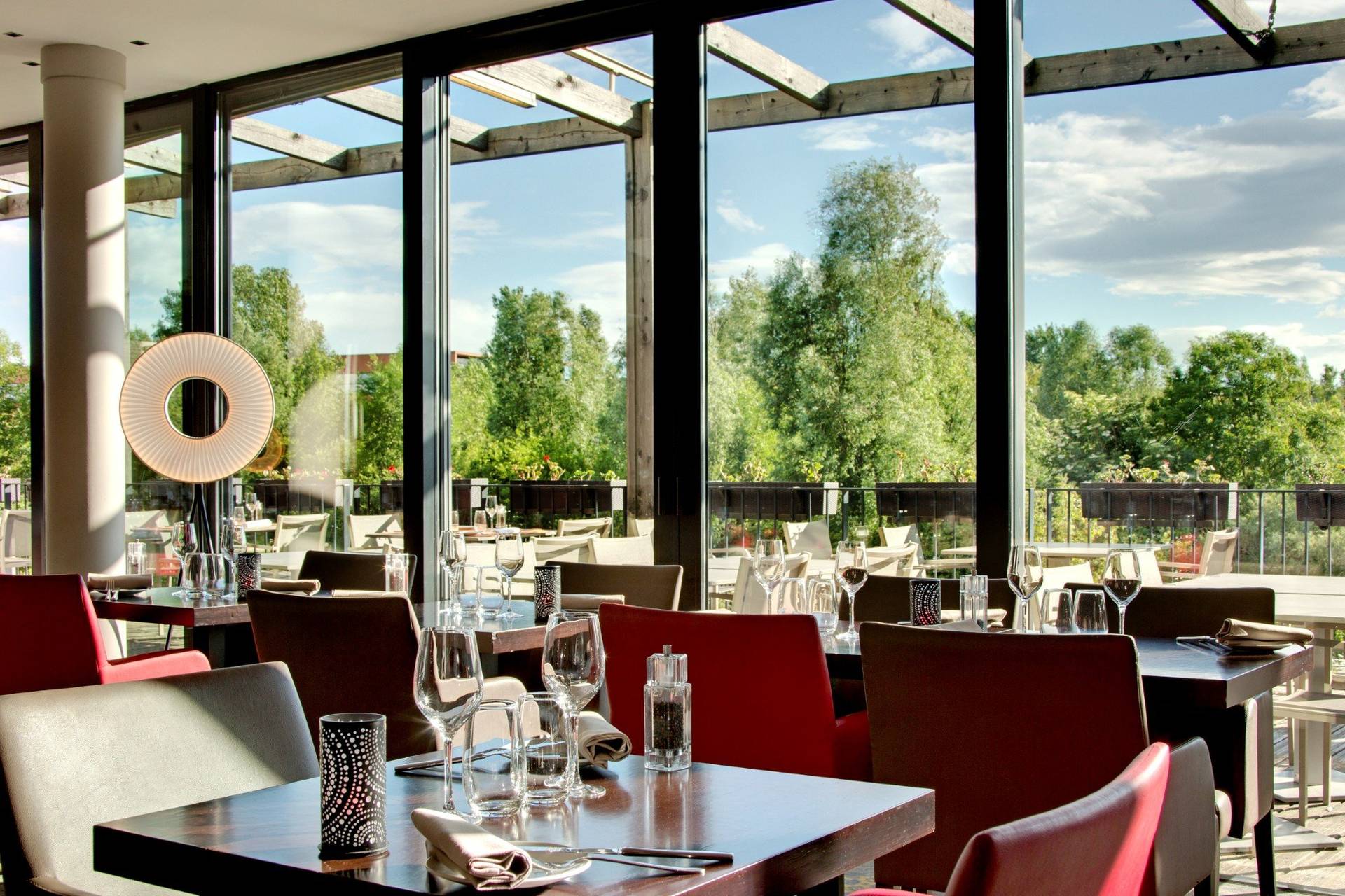 DoubleTree by Hilton Lyon Eurexpo - Vérifiez la disponibilité et les prix