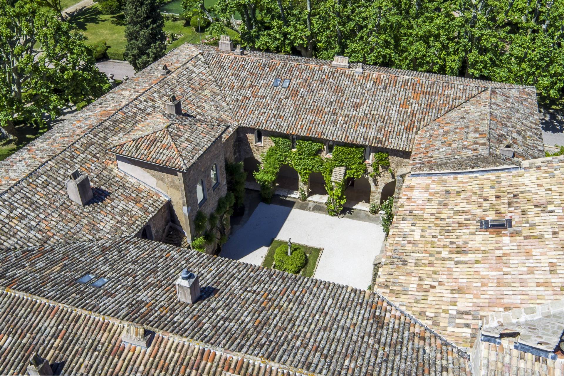 Château Sainte Roseline - Vérifiez la disponibilité et les prix